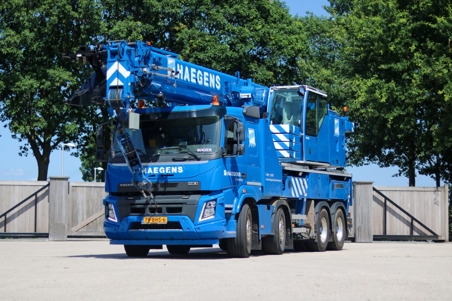 Liebherr LTF 1045-4.1 - Haegens | horizontaal en verticaal transport