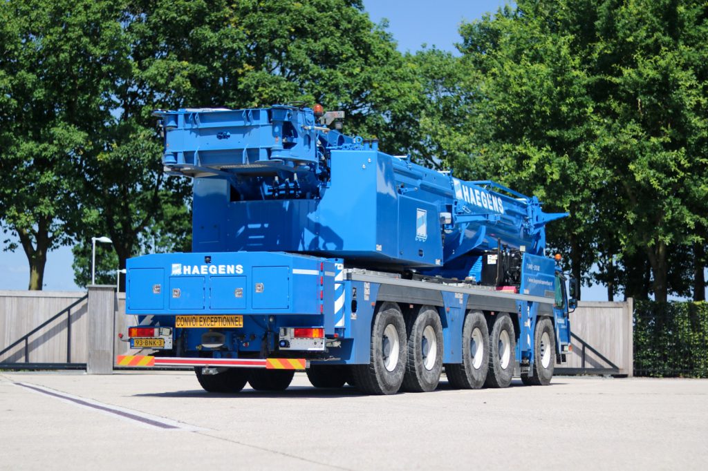 Liebherr LTM 1230-5.1 - Haegens | horizontaal en verticaal transport
